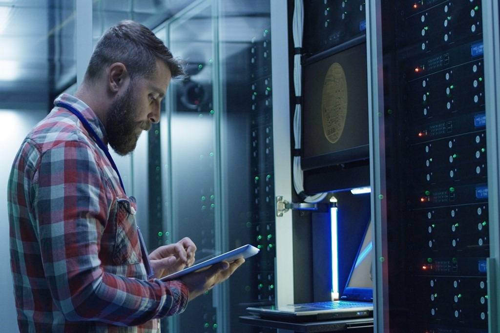 What Is A Cloud Consultant? | Cloud Consultancy | Redcentric